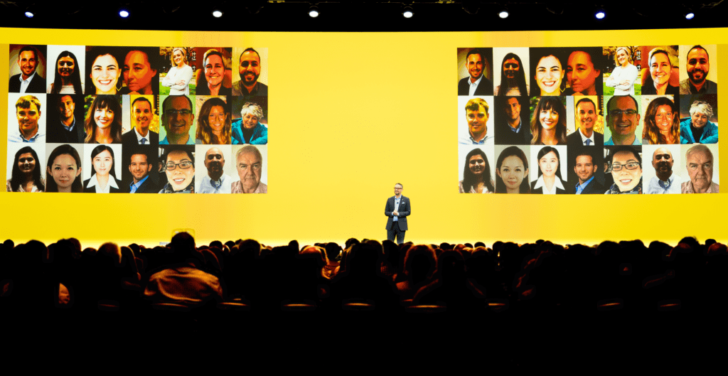 Secrets to a Captivating General Session From an Immersive Events Expert - Hartmann Studios